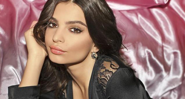 Emily Ratajkowski, en sous-vêtements pour Yamamay... [VIDEO]
