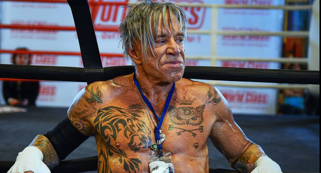 Le combat de boxe truqué de Mickey Rourke [VIDEO]