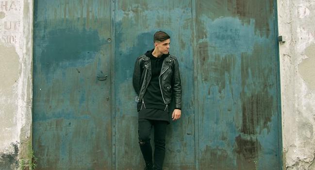 Pour Julian Klay, il n'est « Jamais trop tard » ! [VIDEOCLIP Part.2]