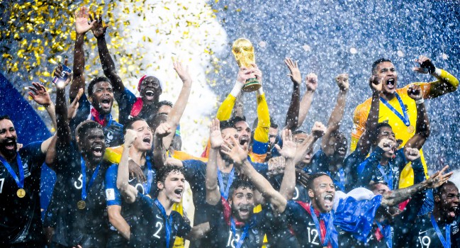 La France passe première au classement FIFA