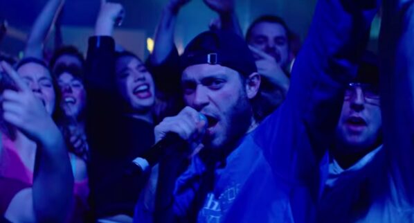 Loud rend la foule hystérique dans « TTTTT » [VIDEOCLIP]
