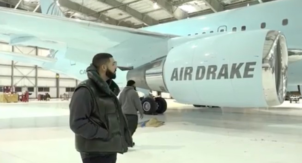 Drake : l'artiste s'offre un jet privé Air Drake [VIDEO]