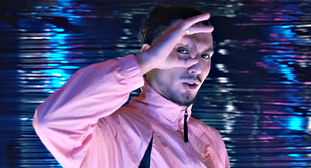 Benab attire l'oeil dans « Matuvu » [VIDEOCLIP]