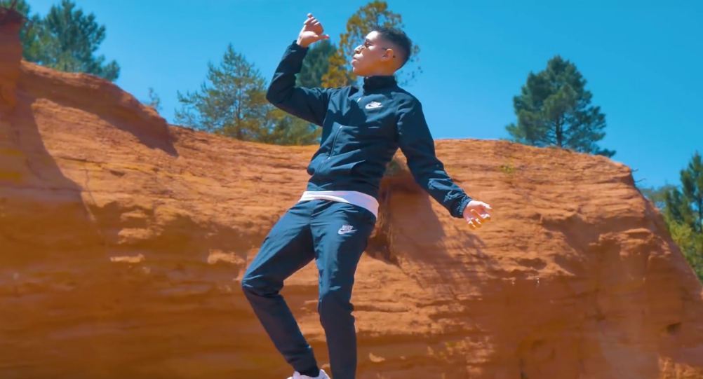 Biwaï fait ses bails en « Solo » [VIDEOCLIP]