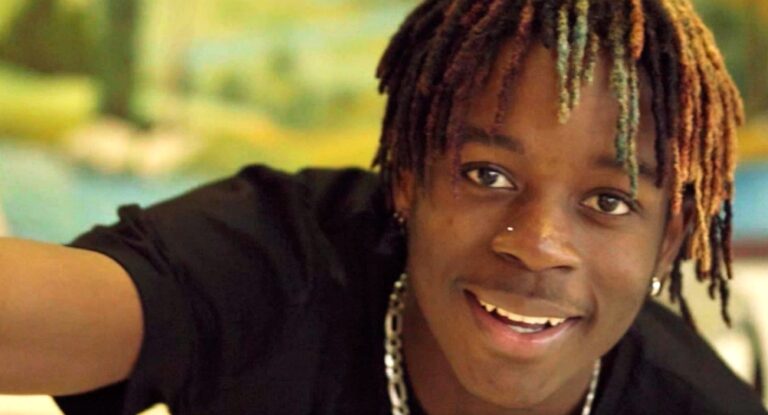 David Okit nous dit « Au revoir » [VIDEOCLIP]