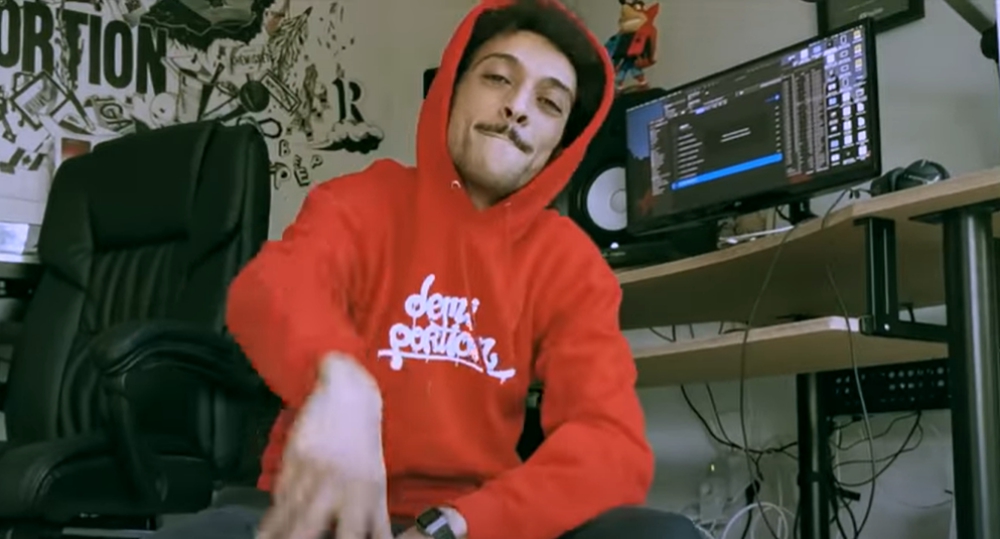 Demi Portion illustre son nouvel EP avec « La vie » [VIDEOCLIP]