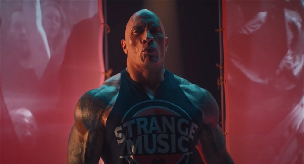 Dwayne Johnson se lance dans le rap, écoutez son premier couplet