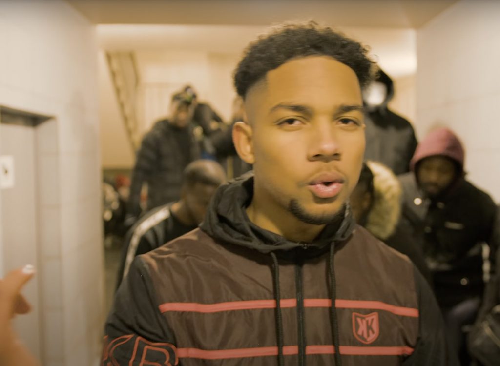 Koffi Lossa tente de séduire sa belle dans Allo Bébé #2