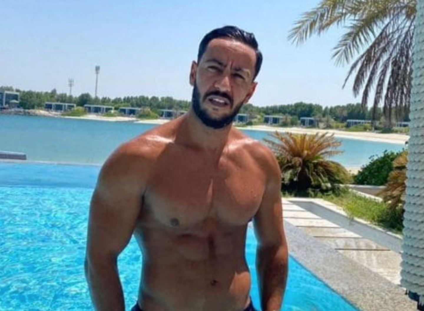 Lacrim : pourquoi il a déménagé à Dubaï