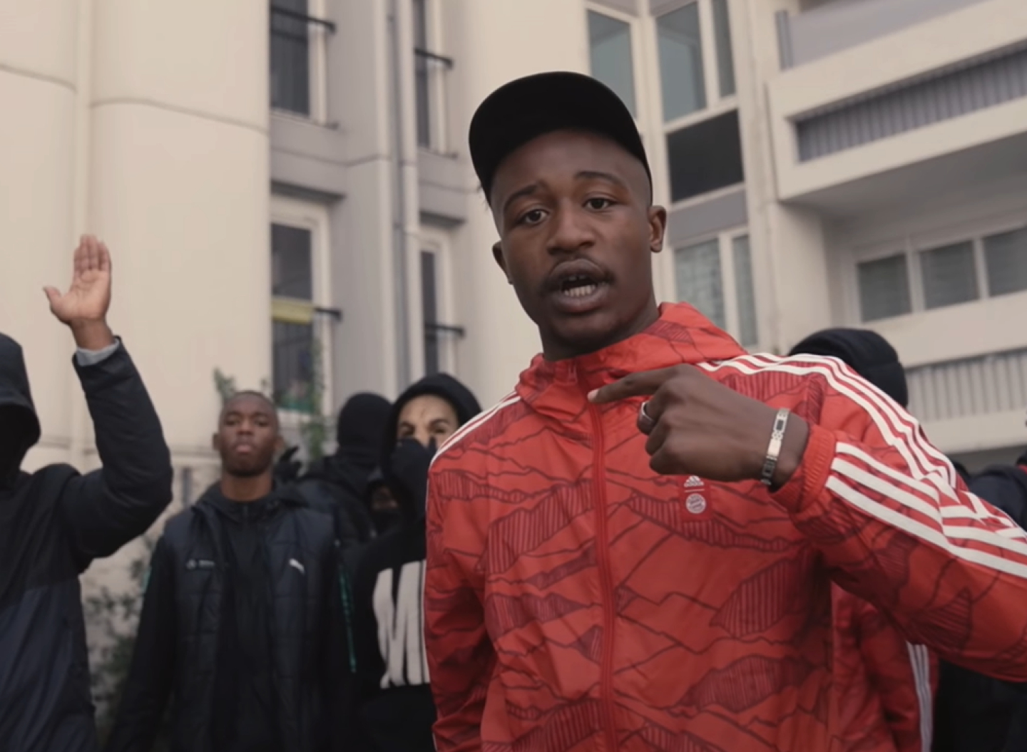 Le Risque ouvre le terrain à Midi Pile