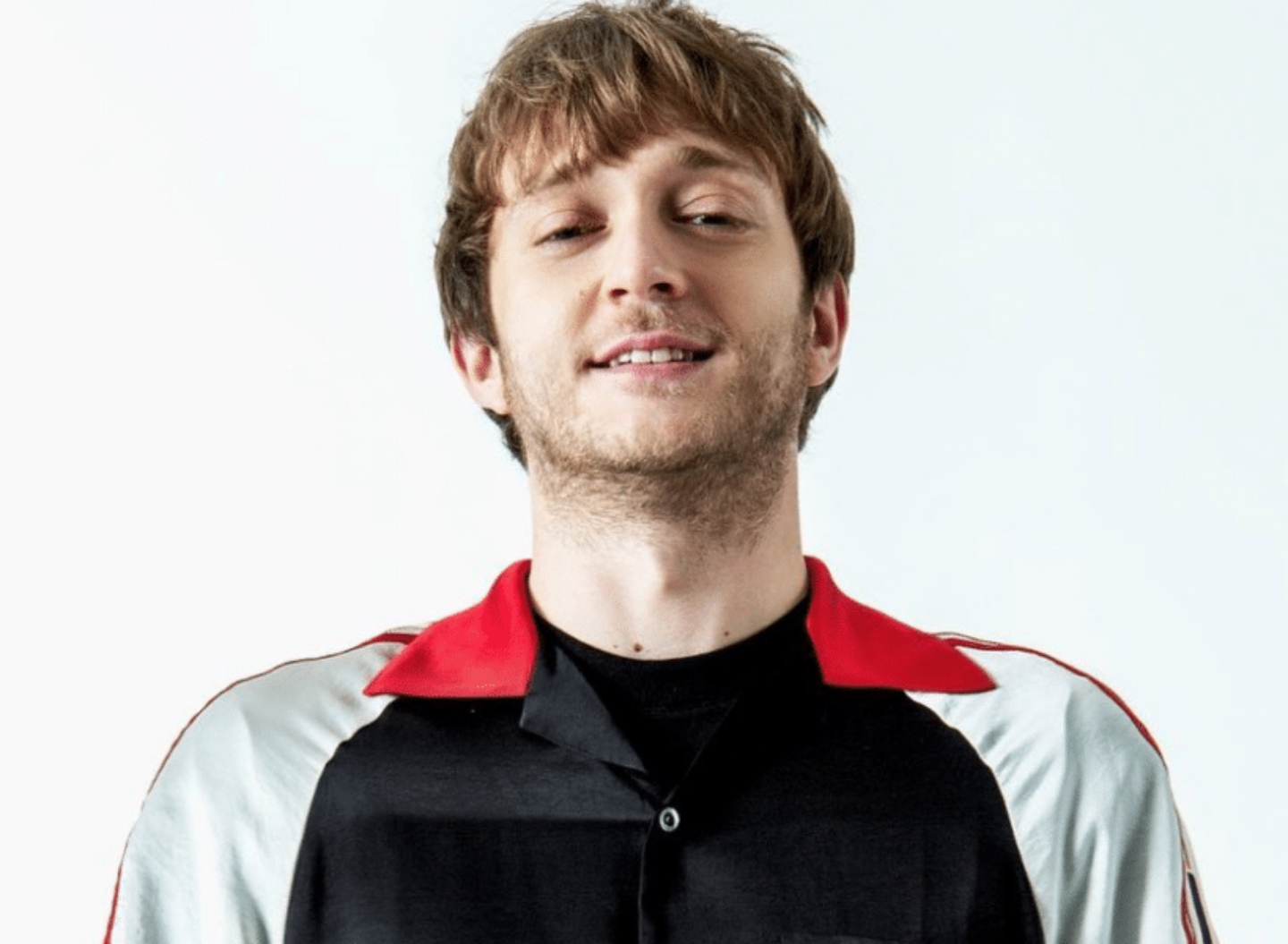 Vald revient sur les critiques de ses fans : « Mais c'est quoi ces ...