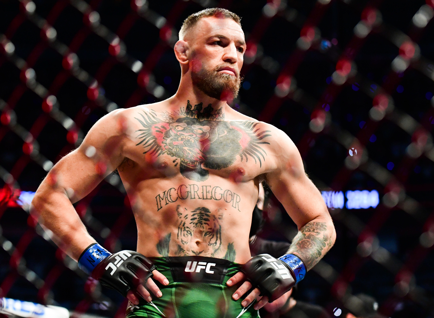 Plus massif que jamais, Conor McGregor impressionne à l'entraînement