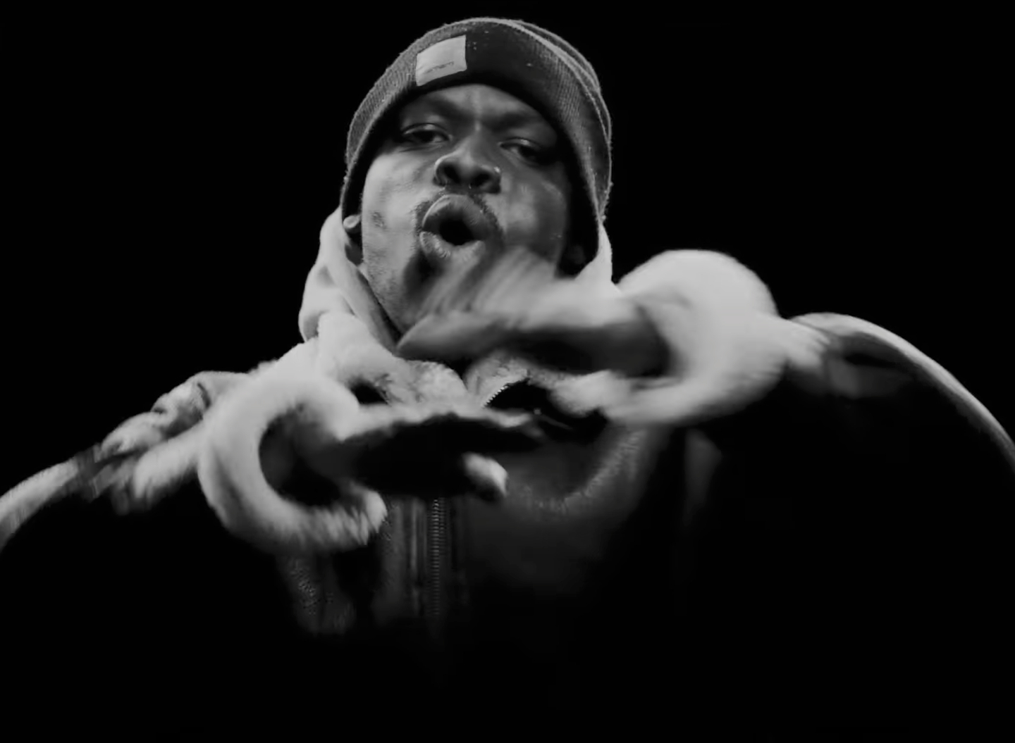 Jean-Pascal Zadi parodie La Haine dans son dernier clip