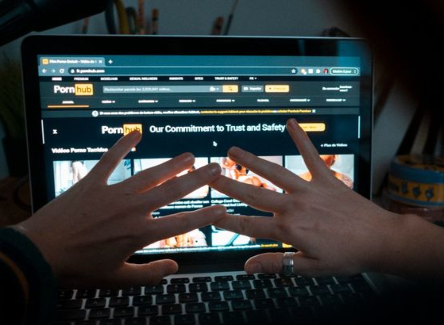 Les Russes n'ont plus accès à Pornhub