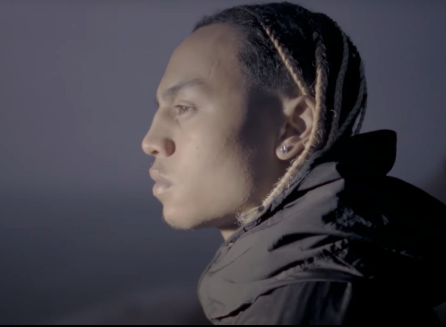 Oboy chante au clair de la lune dans Bétoile