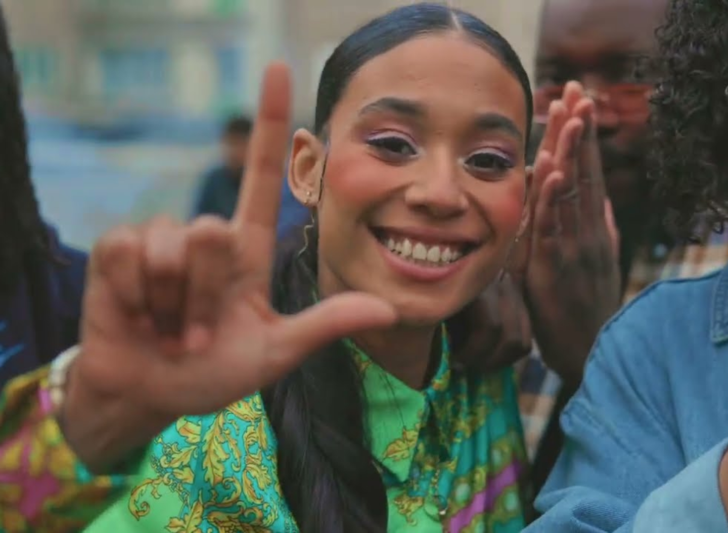 Laeti fête la sortie de son album sur God Bless