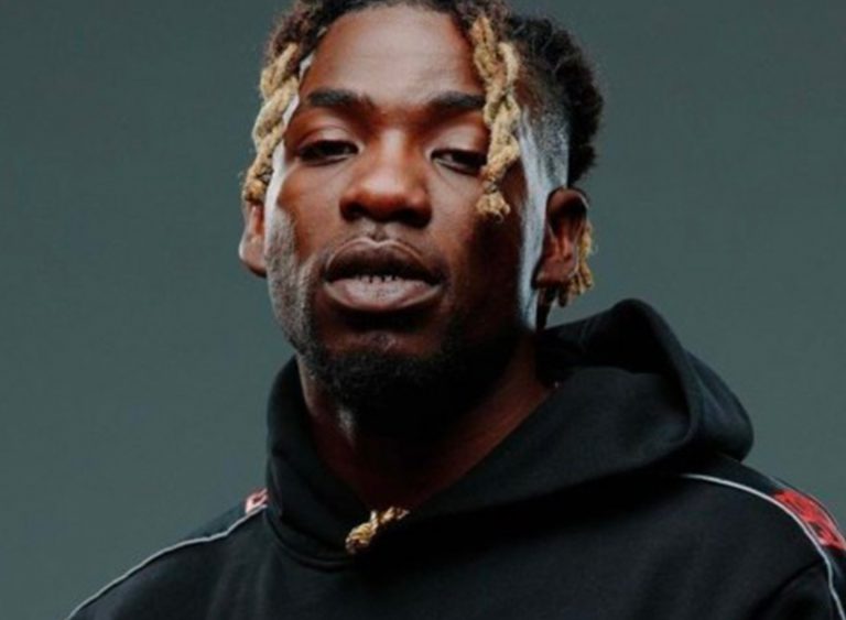 Gazo installe une pyramide au coeur de Paris pour teaser sa mixtape