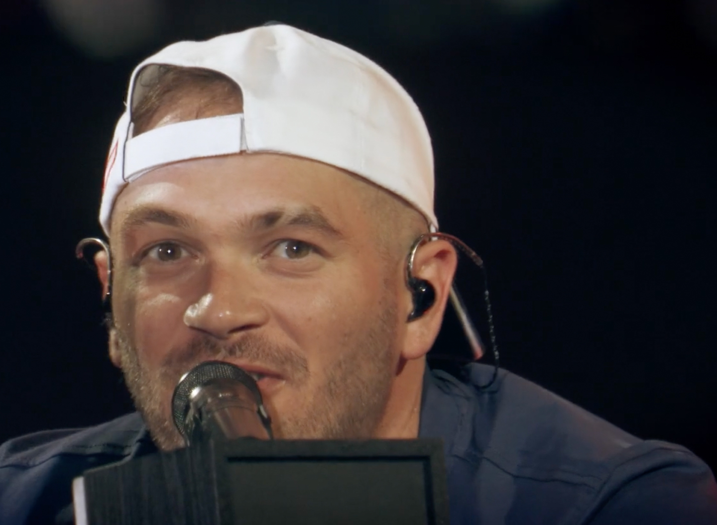 Jul dévoile le clip de 4 juin 2022, son feat avec le public du Vélodrome