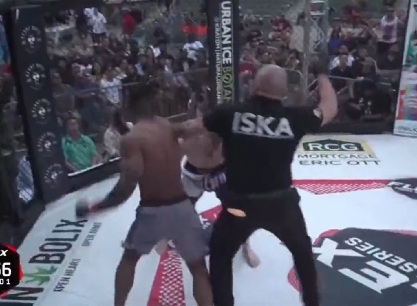 Un combattant met un KO incroyable en sept petites secondes