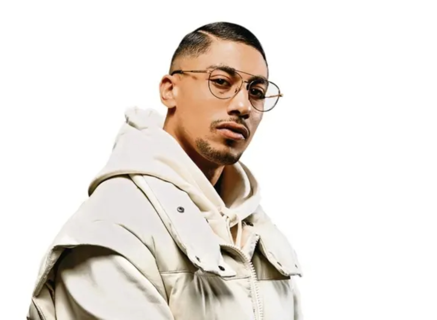 Maes l'annonce : son album est terminé