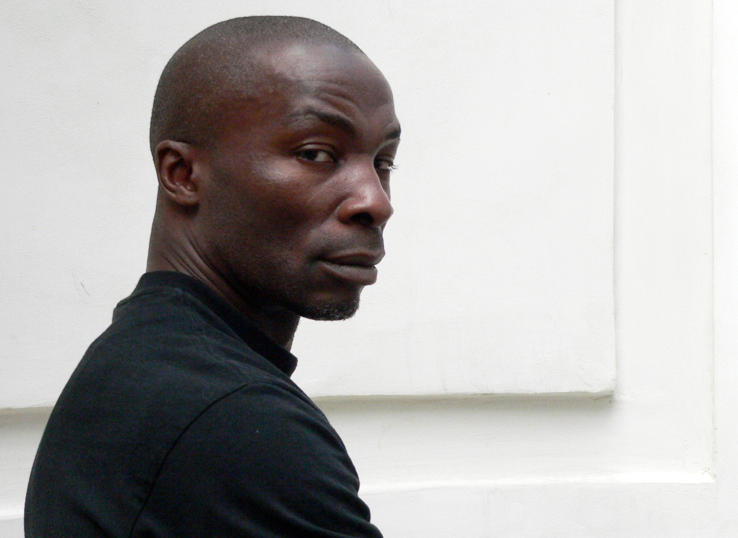 En pleine séance de shadow boxing, MC Jean Gab'1 dévoile son ...