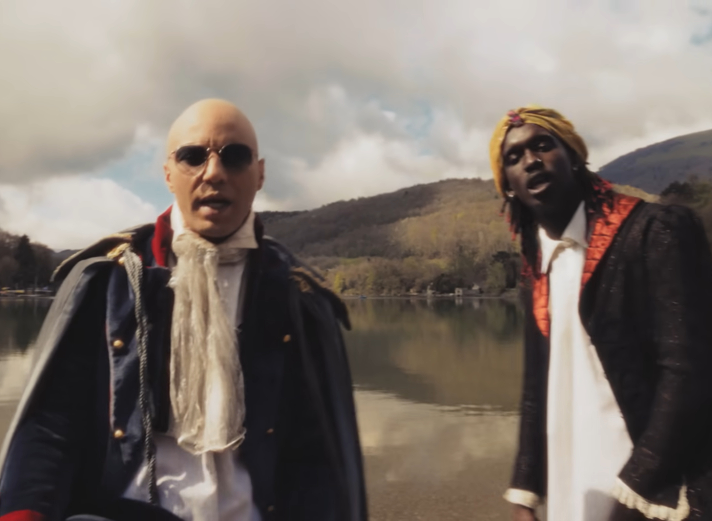 Alkpote est impérial dans Suivez La Flèche