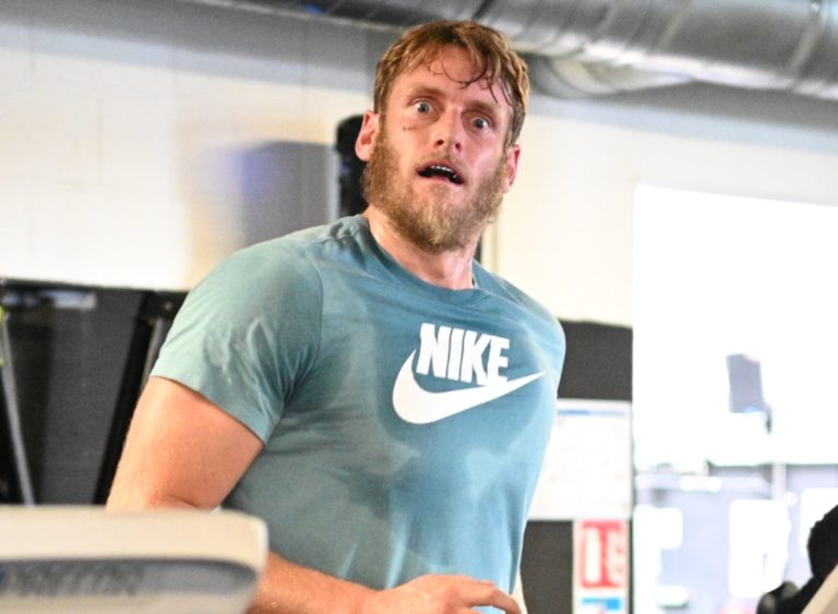 Ragnar le Breton fera bientôt ses débuts professionnels en MMA