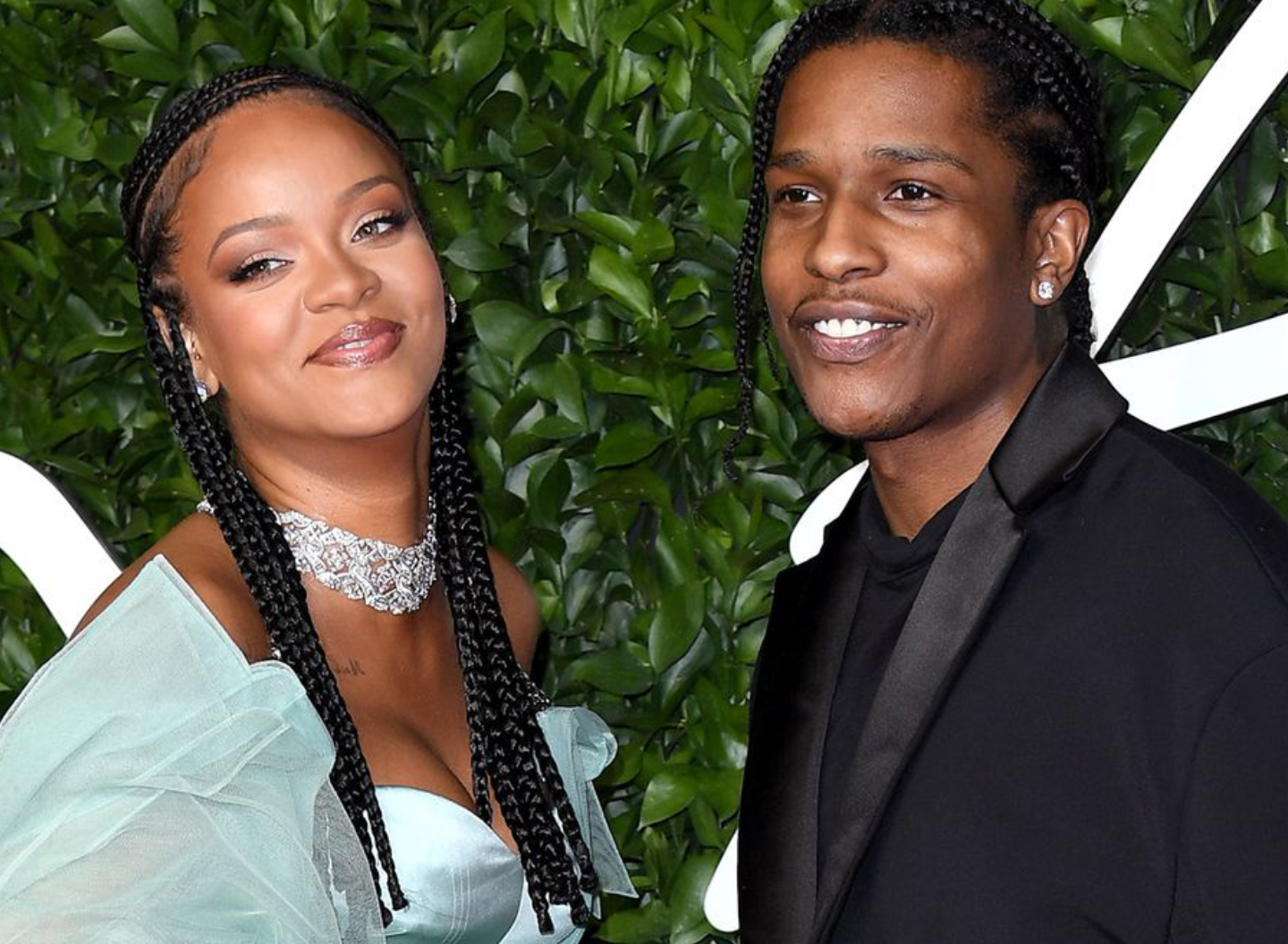 Rihanna et A$AP Rocky partagent une première photo de leur fils