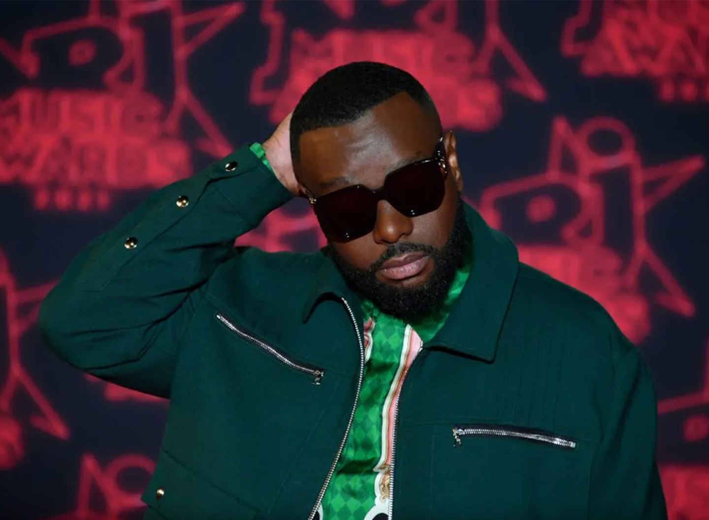 Gims provoque une émeute à la gare Saint-Lazare avec son concert sauvage