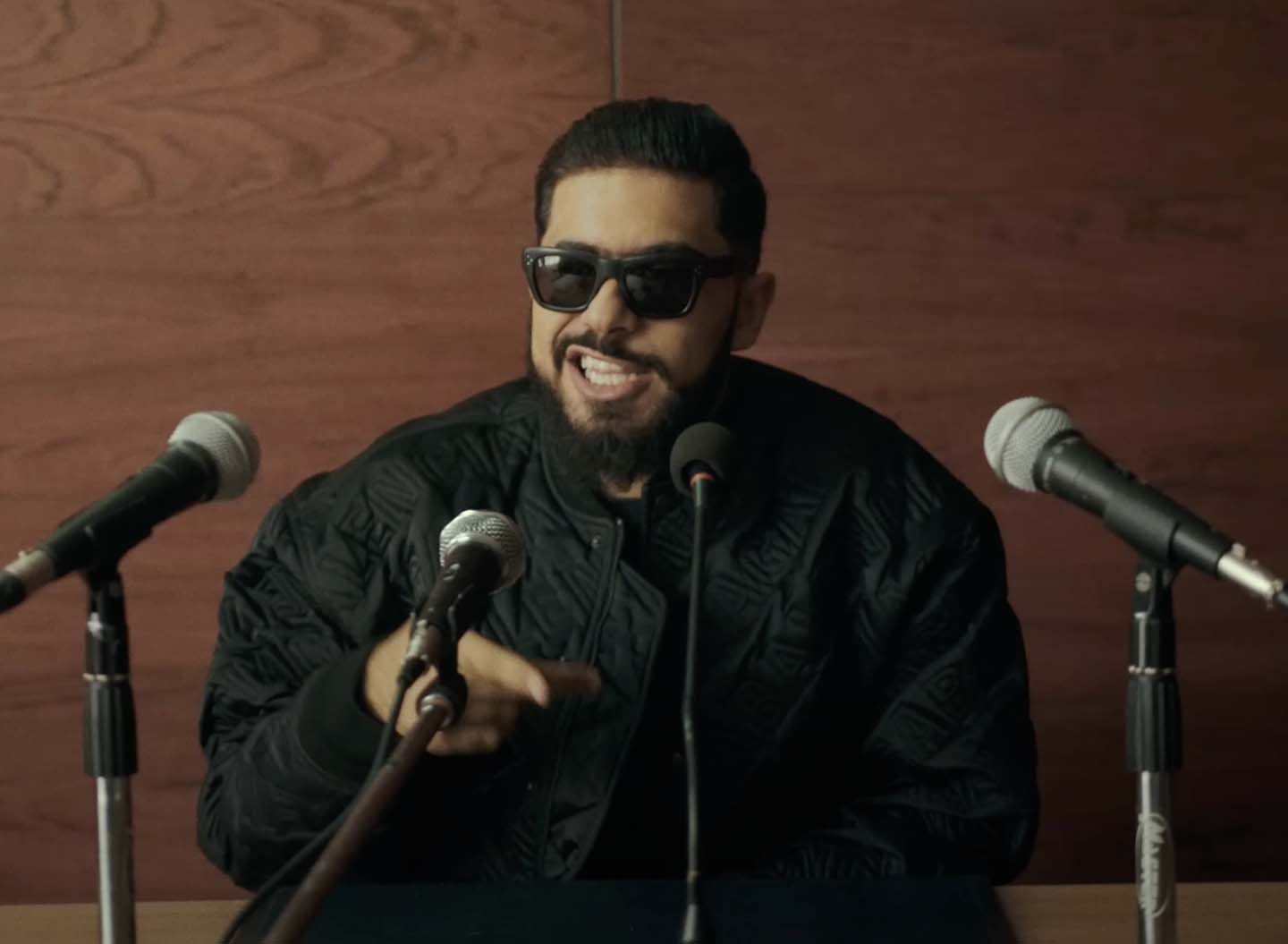 ElGrandeToto s'exprime sincèrement dans Silhouette