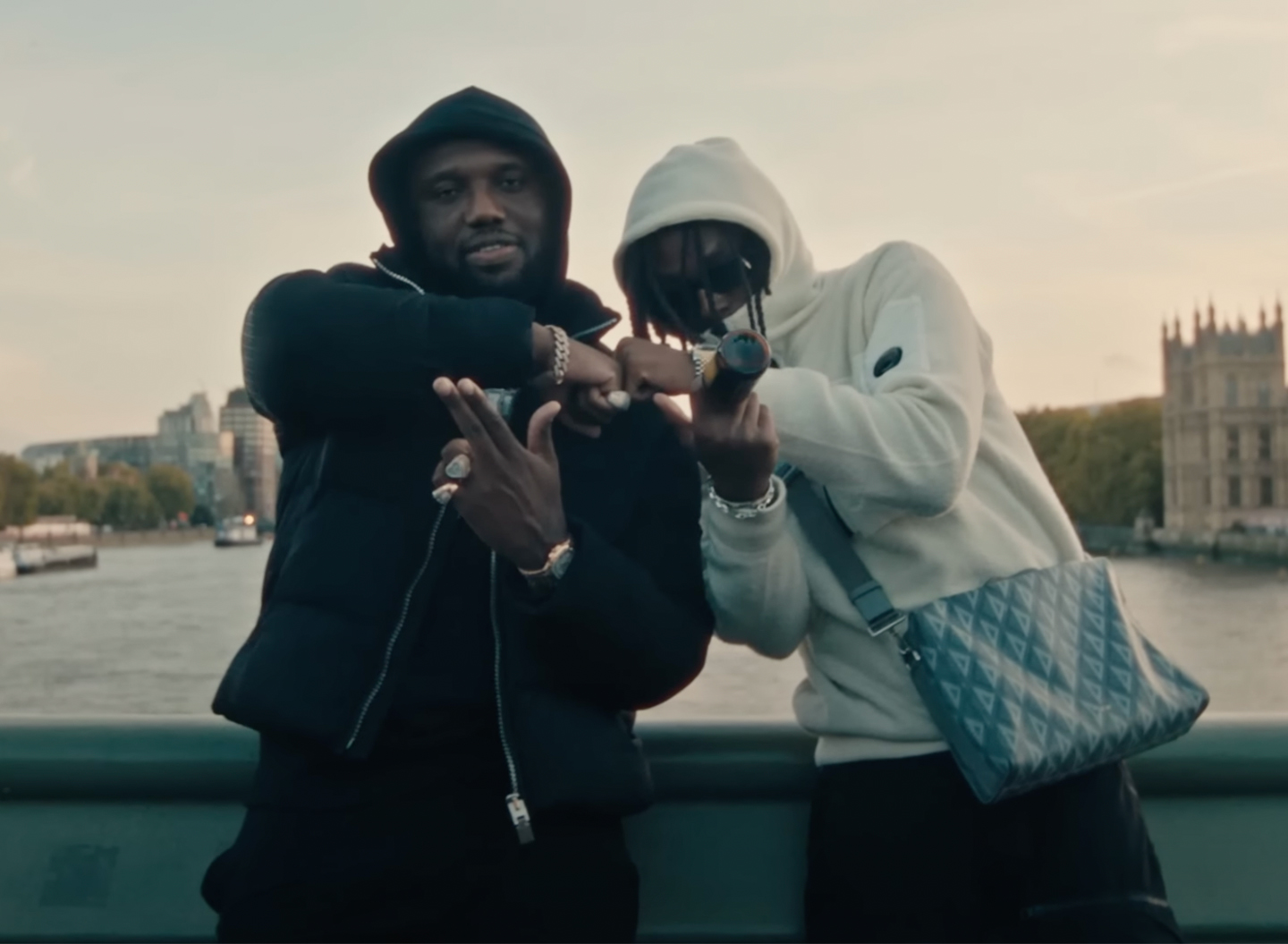 Koba LaD et Headie One filent à l'anglaise dans One Link In The Ends