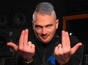 Jul dévoile les featurings de son album Coeur Blanc, il a fait le tour ...