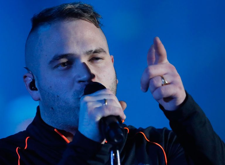 Jul dévoile un extrait inédit de son futur album