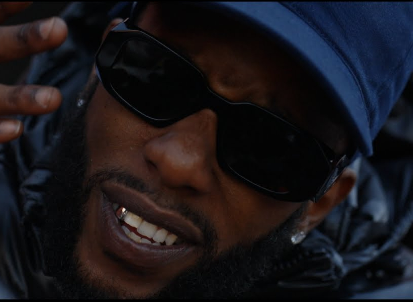 Elams fonce vers le RIF