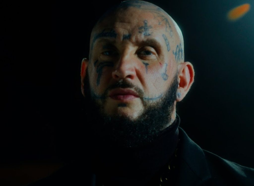 Seth Gueko émouvant dans son remix au piano de son titre Le Tigre qui ...