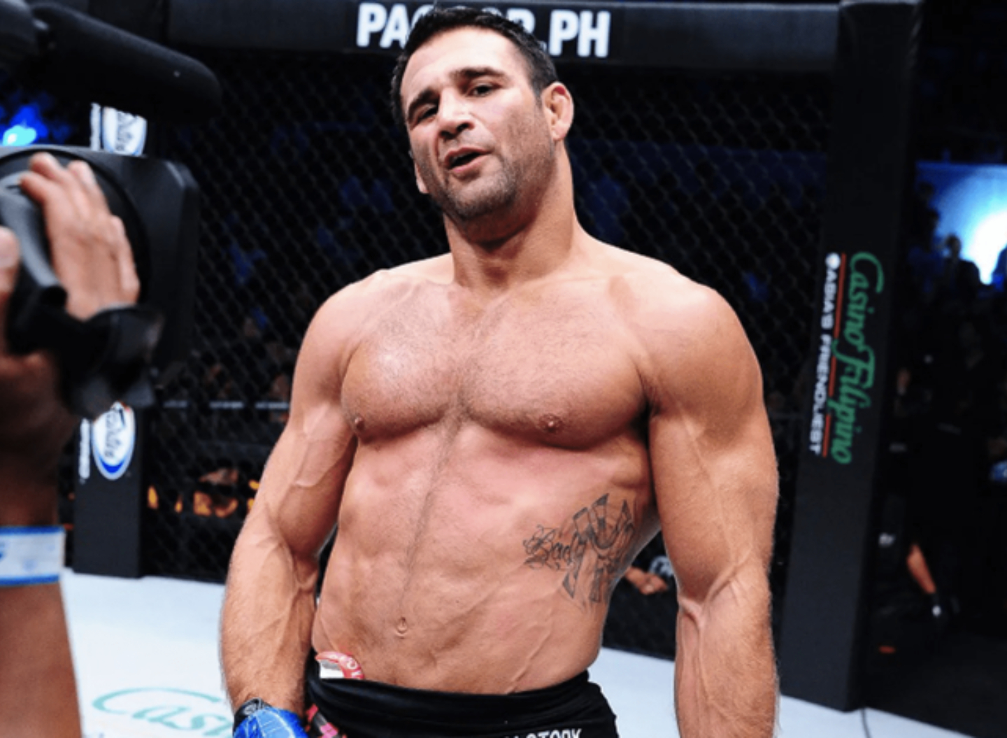 L'ex-combattant UFC Phil Baroni accusé d'avoir tué sa petite amie