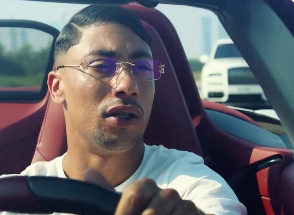 Maes se fait la belle dans l'inédit Galactic