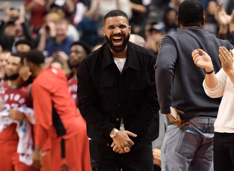 Drake remporte un énorme pari lors du Super Bowl