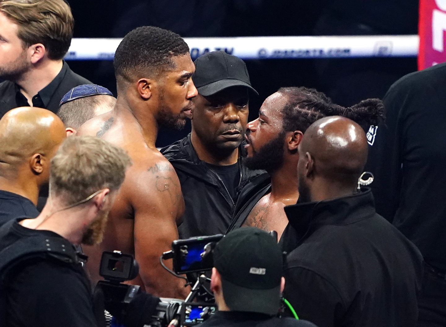Le combat entre Anthony Joshua et Jermaine Franklin manque de finir en bagarre générale