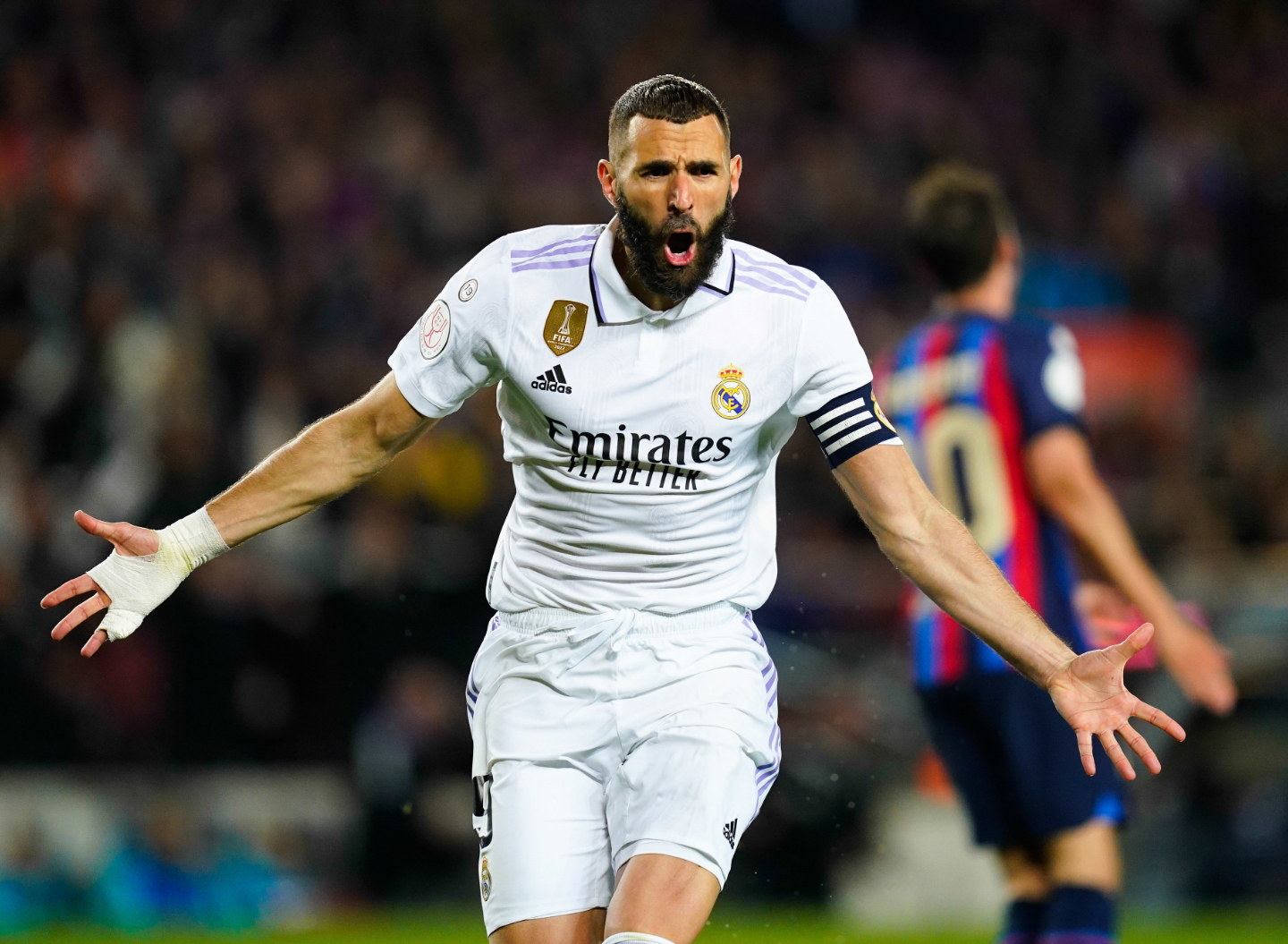 Après son triplé contre le Barça, Benzema rentre un petit peu plus dans ...