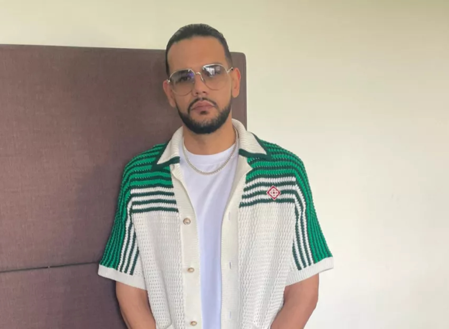 Sadek dévoile la tracklist de son futur opus et partage un medley ...