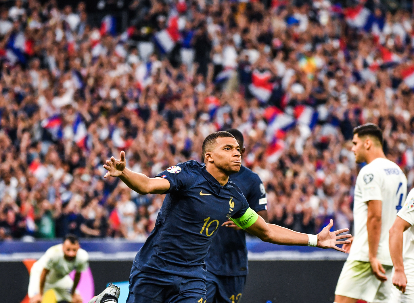 Kylian Mbappé au Real Madrid pour 250 millions d'euros