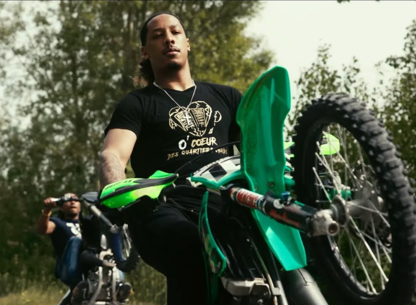 Malty 2BZ envoie le très festif Push It