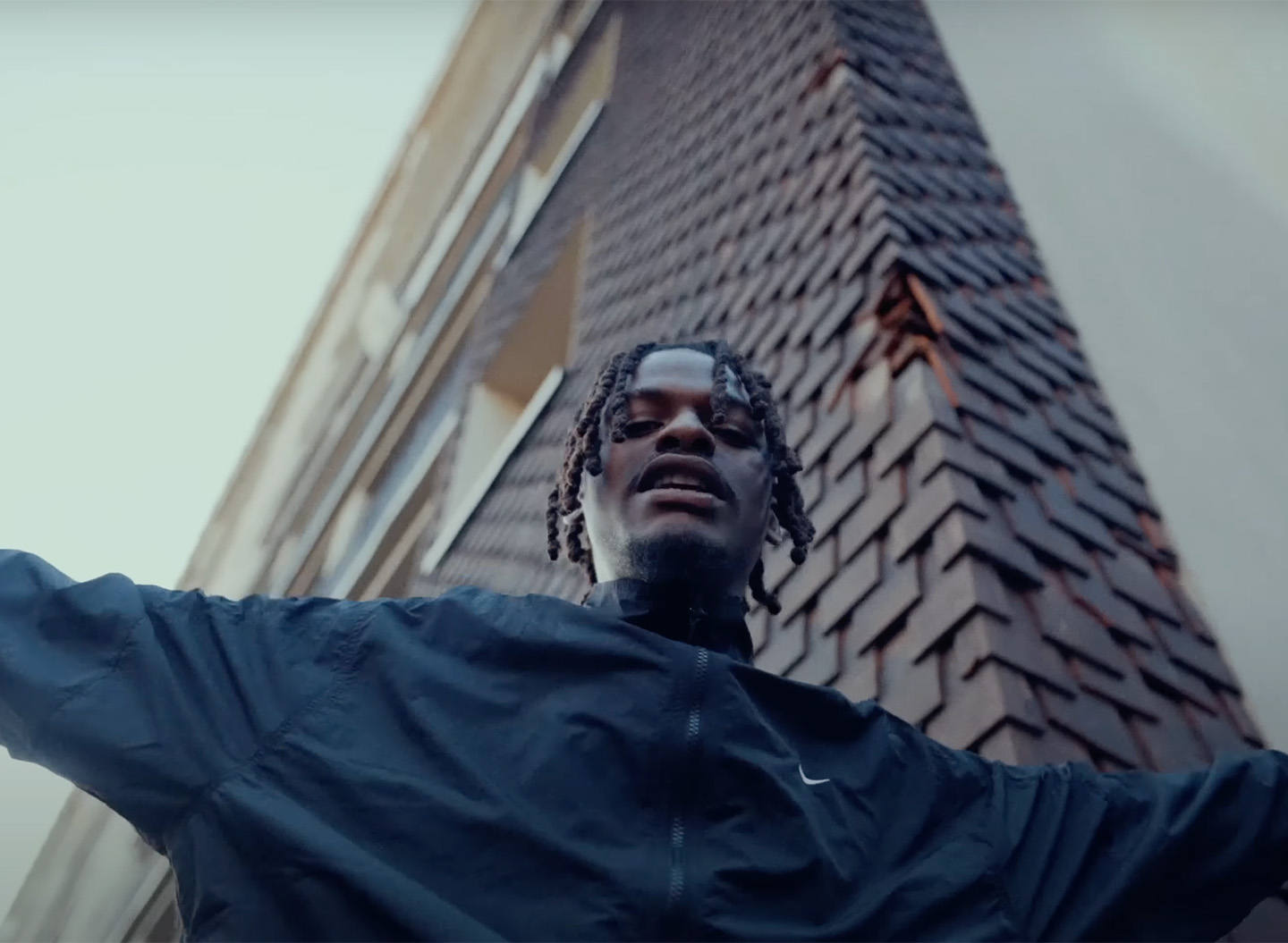 Diddi Trix préfère Tomber pour mieux se relever