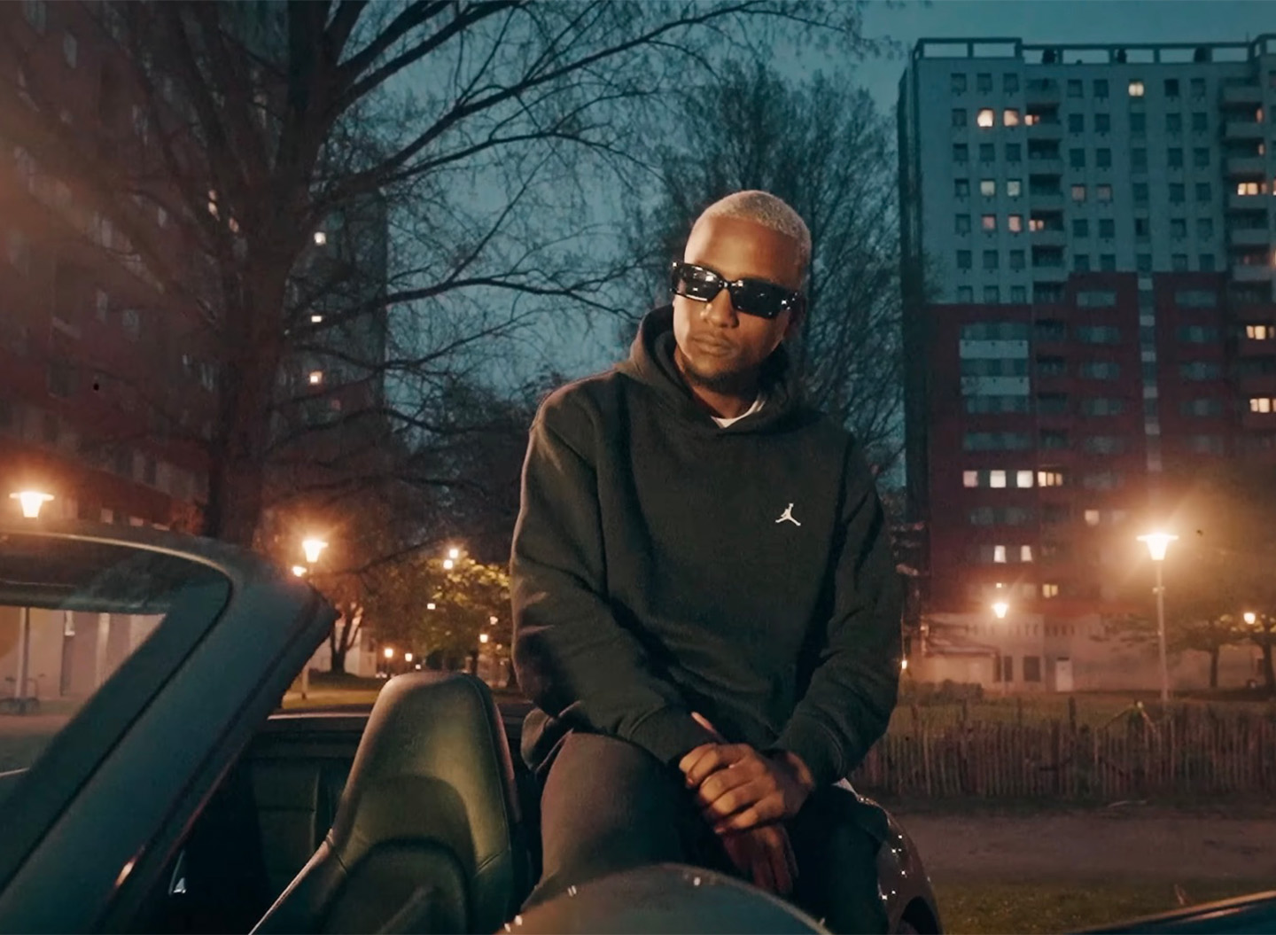 SAF reviens avec le titre PLAVON