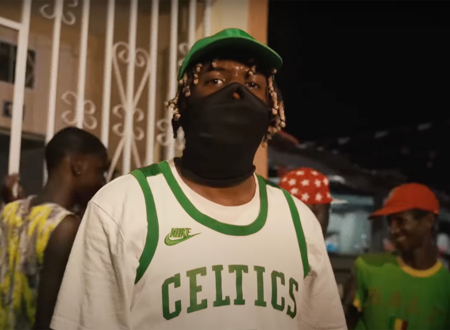 HD La Relève va tout droit dans Atchoutchou