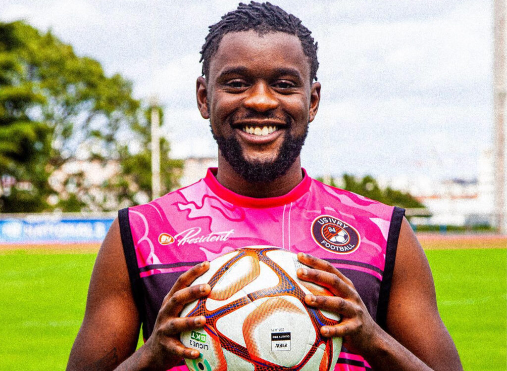 Le rappeur Guy2Bezbar rejoint le club de foot de l'US Ivry pour jouer ...