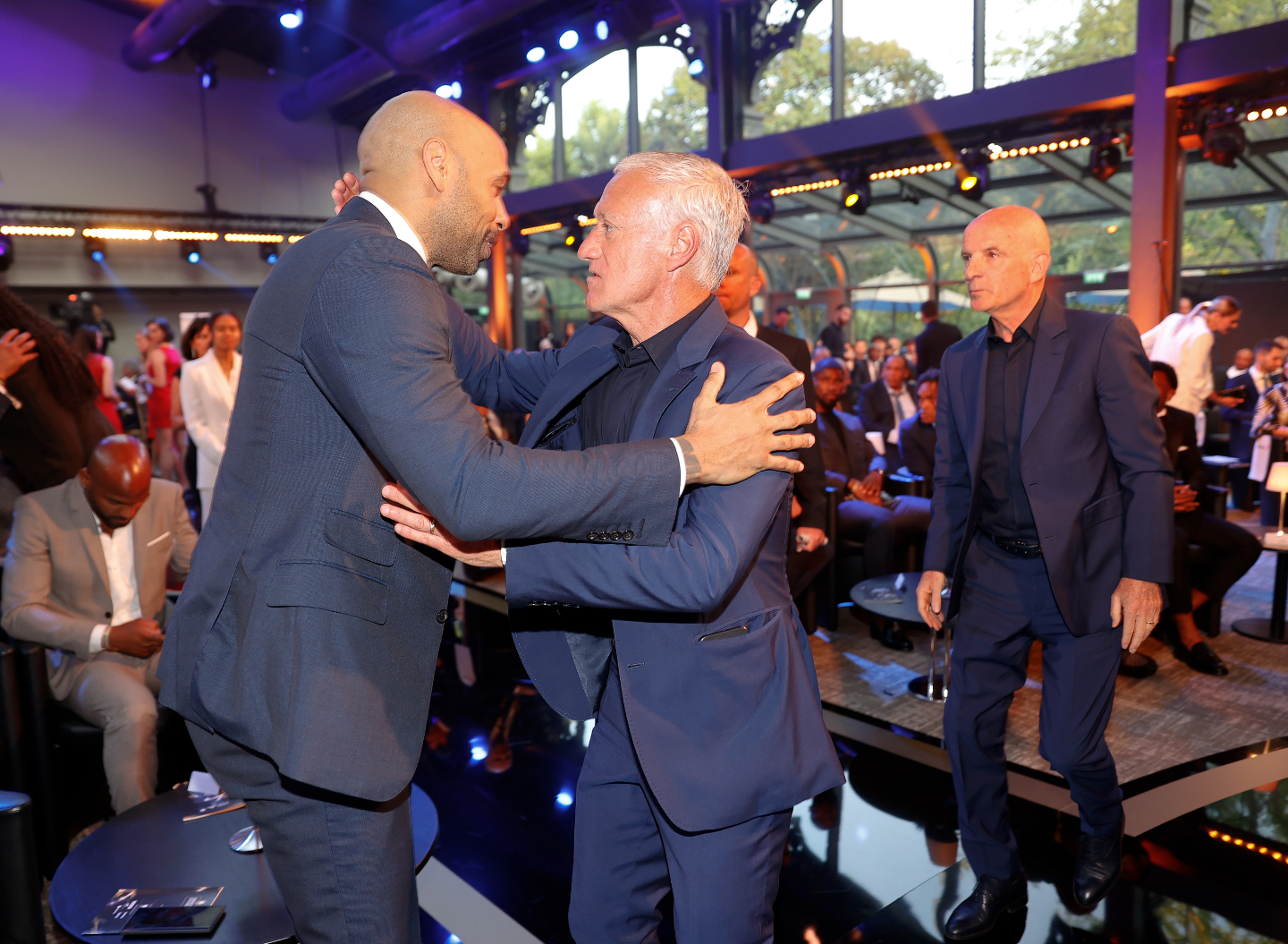 Les superbes retrouvailles entre Didier Deschamps et Thierry Henry