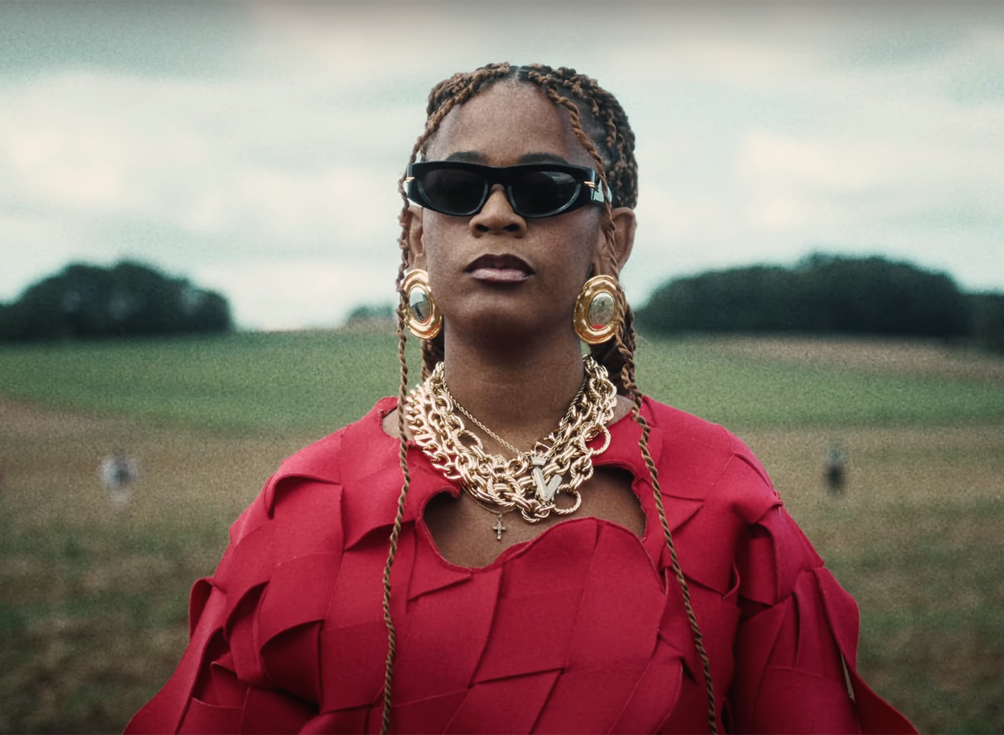 Vicky R redémarre le Systm