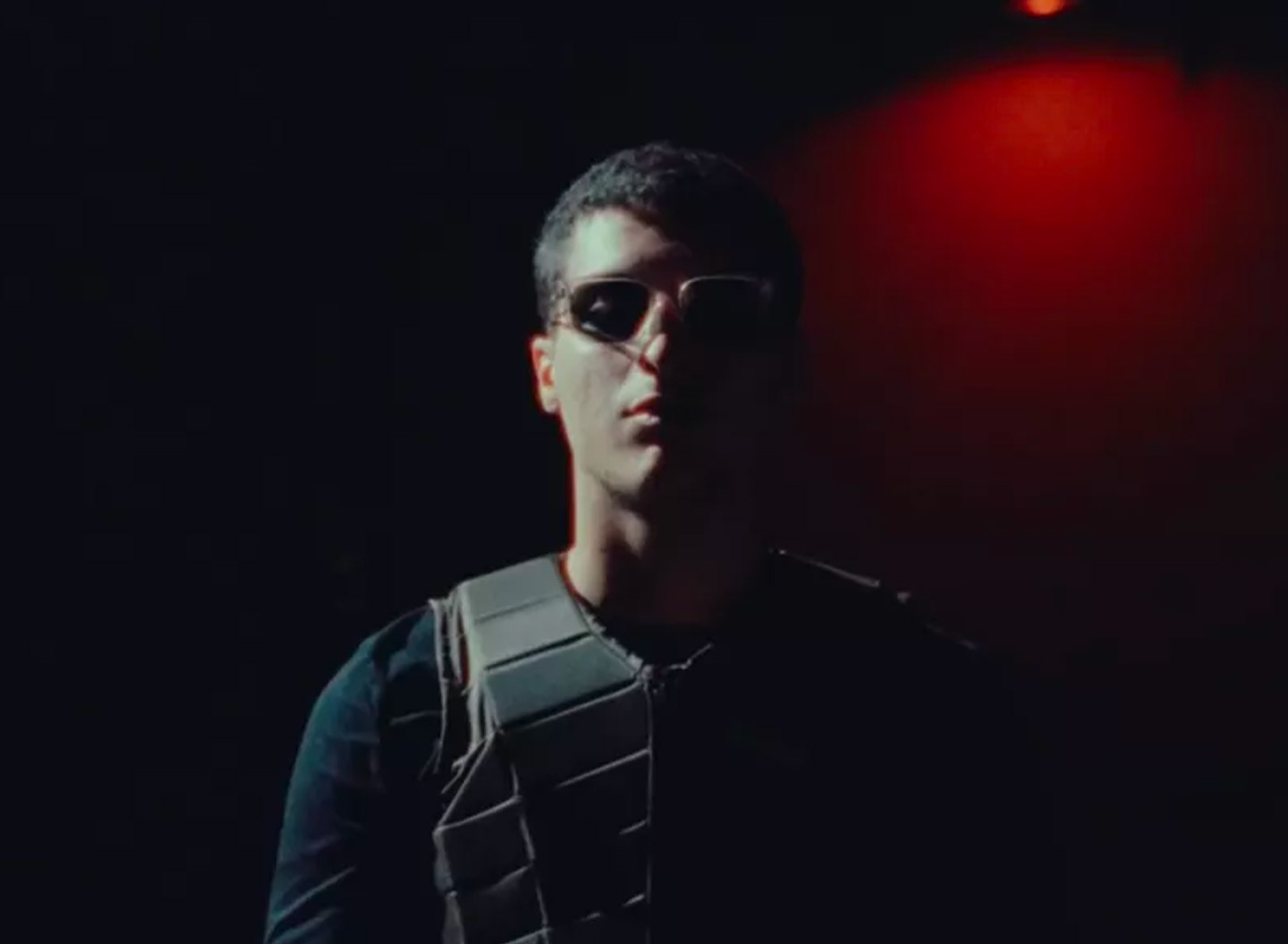 3arbi gonfle les liasses dans John Abruzzi